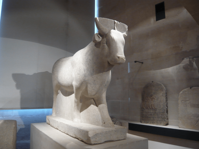 APIS, DIVINITÉ ÉGYPTIENNE