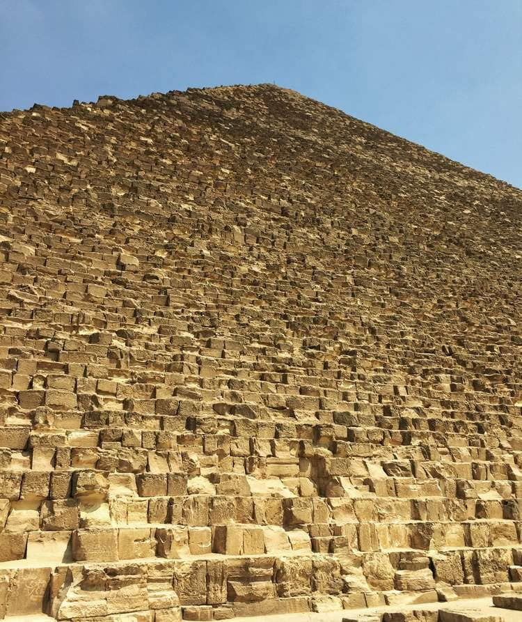 Khéops, l’Emblématique Pharaon de l’Ancien Empire