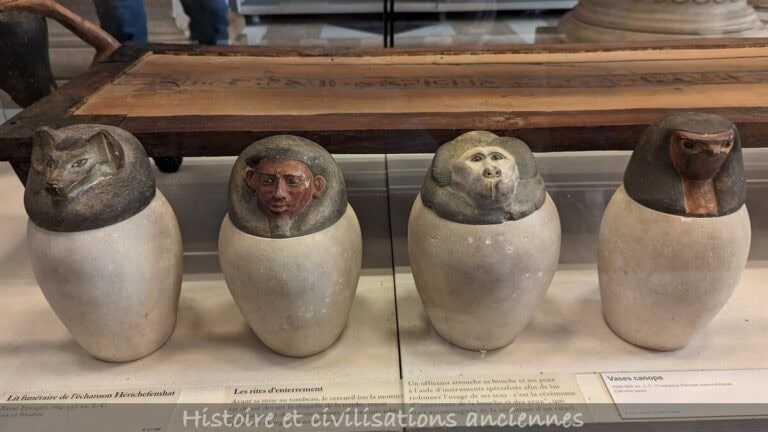 Les Vases Canopes : Un Rituel Funéraire de l'Égypte Ancienne