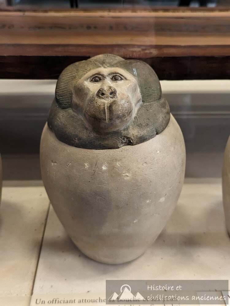 Les Vases Canopes : Un Rituel Funéraire de l'Égypte Ancienne