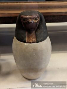 Les Vases Canopes : Un Rituel Funéraire de l'Égypte Ancienne